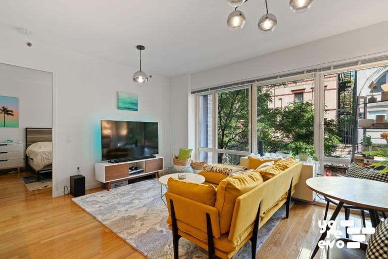 454 West 54th Street #2F in Manhattan - For Sale | Yoreevo